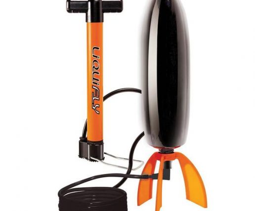 Liquifly water rocket : Fizzics Education