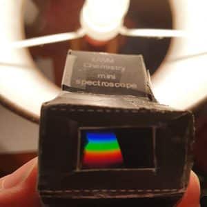 Make your own Spectrometer : Fizzics Education