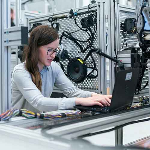 Creative Ways to Ignite Excitement Around Engineering : Fizzics Education